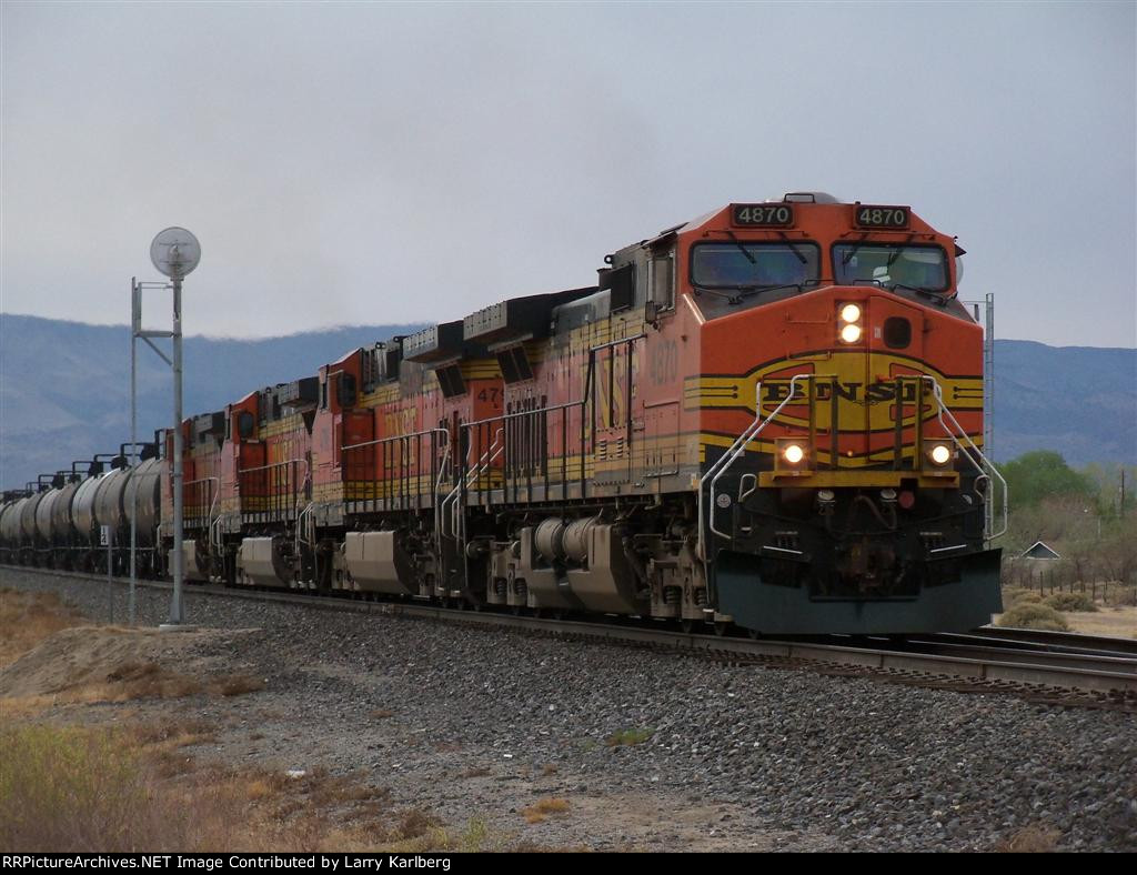 BNSF 4870